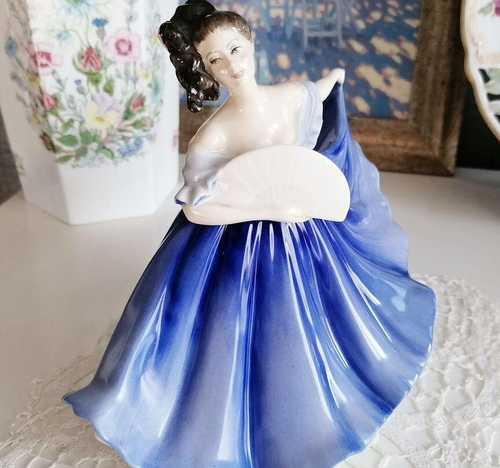 Статуэтка Royal Doulton фарфор Англия винтаж