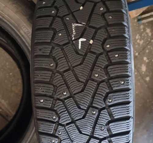 Pirelli Ice Zero 235/55 R20