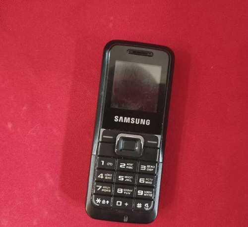 Телефон Samsung E1070