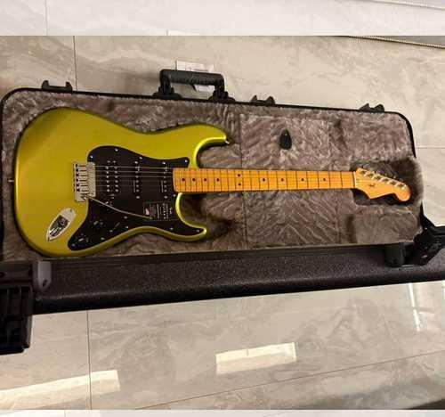 Fender Stratocaster Ultra II Solar Flare USA