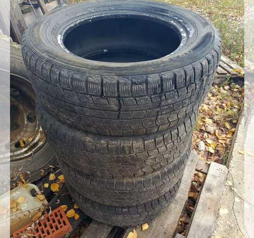 Dunlop Graspic DS3 215/65 R16 98Q