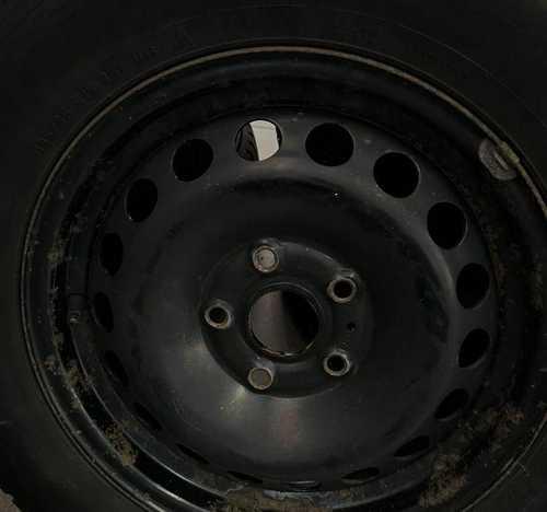 195/65 R15 Pirelli Ice Zero Зима Штампованные R15 pсd:5x112 ет:43 DIA:57.1
