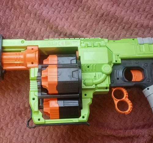 Бластер nerf zombie strike dominator