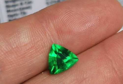 Гранат 4,57 Ct (карат), триллион огранка