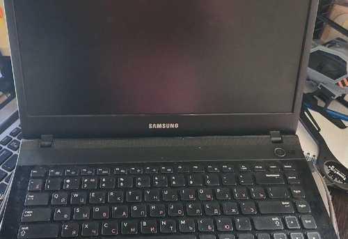 Ноутбук Samsung np300e4a