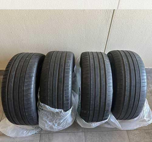 Michelin Pilot Sport 4 245/50 R18