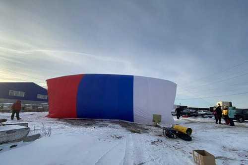 Зимняя надувная палатка для ремонта спецтехники