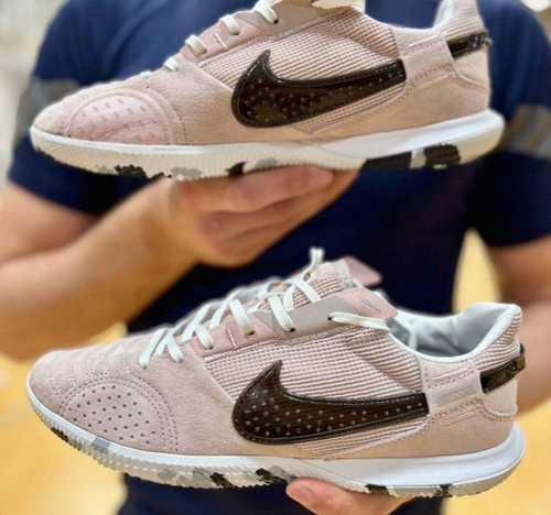 Футзалки Nike StreetGato Pink