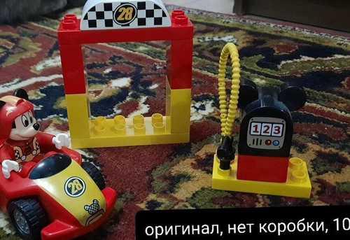 Lego duplo микки гонщик