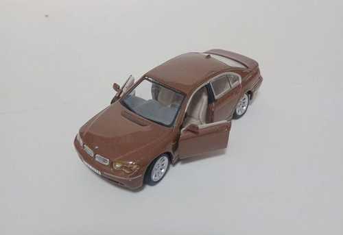 Модель BMW 745i