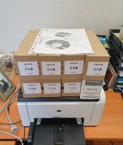 Принтер HP Laserjet сp 1025 Color б/у + 8 катрид