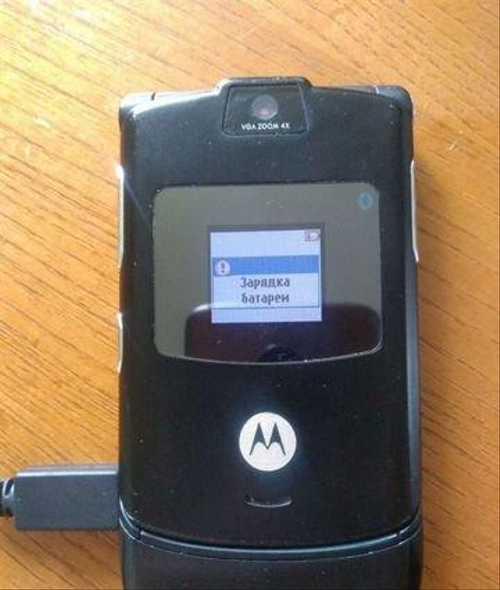 Телефон Motorola razr V3