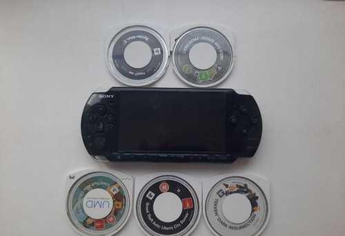 Sony PSP 3008 + зарядка + 5 игр + карта памяти 2GB