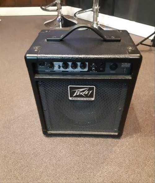 Басовый комбик peavey MAX 158