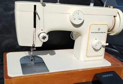 Швейная машинка Чайка-132м