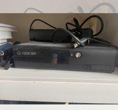 Xbox 360 e комплект