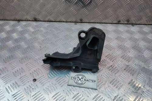 Кронштейн жабо левый Peugeot Partner B9 1.6 2008
