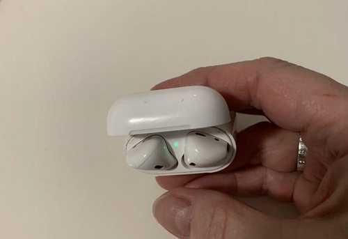 Наушники Apple AirPods 2 с зарядным футляром
