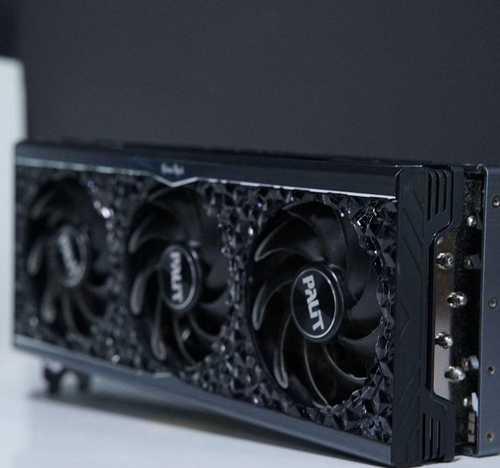 Видеокарта на гарантии днс Palit RTX 4070 Ti GameR