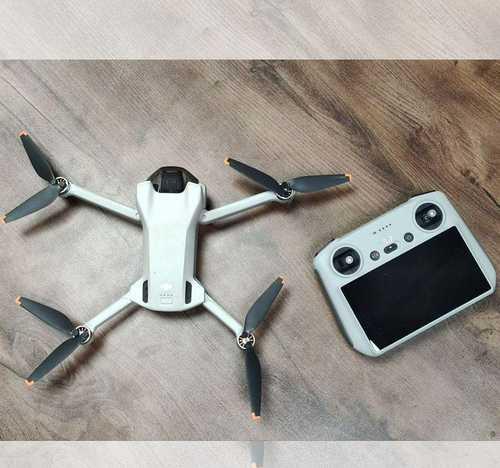 Квадрокоптер DJI Mavic 3 mini