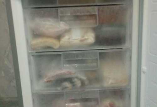 Холодильник LG -корея