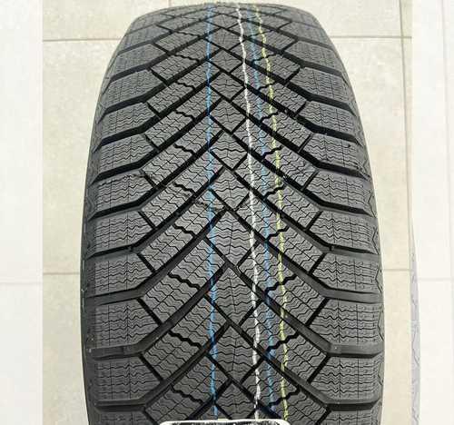 Continental VikingContact 8 245/50 R20 105H