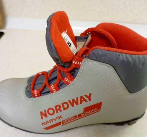 Лыжные ботинки nordway 35размер