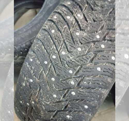 Nokian Tyres Hakkapeliitta 8 SUV 215/55 R17 27V