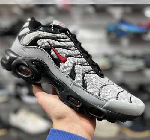 Кроссовки Nike Air Max Tn Plus