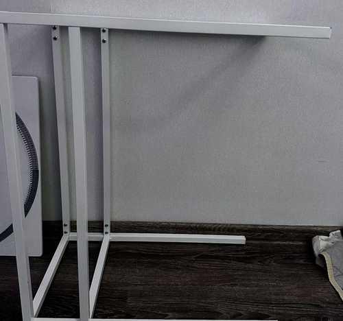Приставной столик IKEA