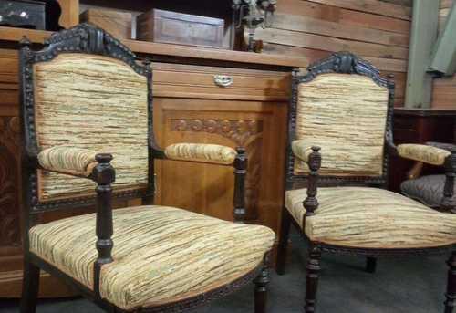 Антикварные старинные кресла. После реставрации