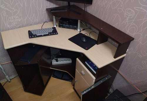Компьютерный стол угловой Б/У