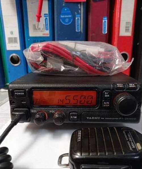 Радиостанция Yaesu FT 2500M, VHF