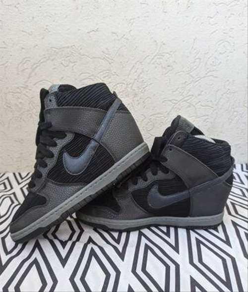 Женские кроссовки Nike Dunk Sky High