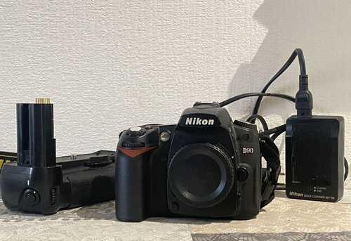 Nikon D90 (35 ТК) + батблок