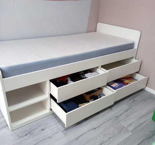 Кровать IKEA slakt с матрасом 90х200