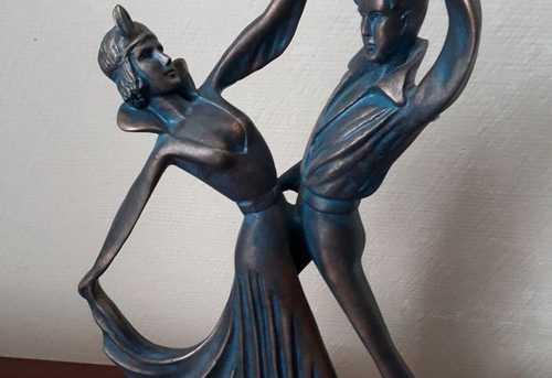 Статуэтка "Танцующая пара". Высота 39 см