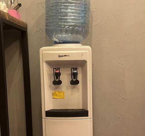 Кулер для воды с охлаждением и нагревом
