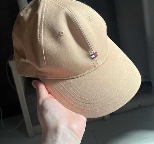 Tommy hilfiger кепка