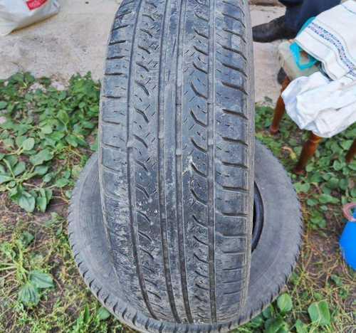Kumho 722 185/70 55D