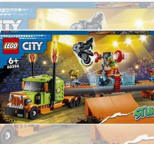 Lego City 60294 Грузовик для шоу каскадёров