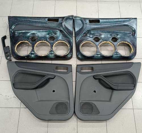 Дверные карты Ford Focus 2 под автозвук