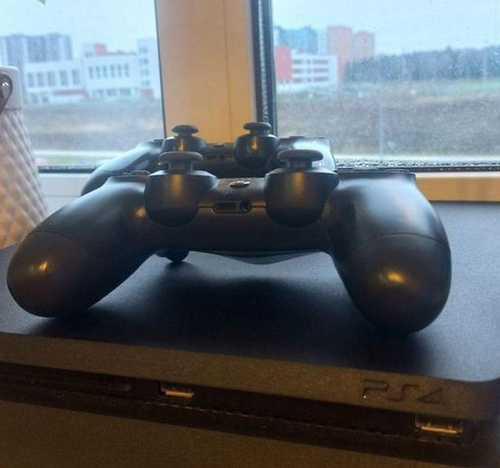 Sony playstation 4 slim