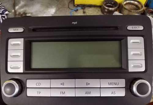 Продаётся оригинальная магнитола VW RCD 300 mp3