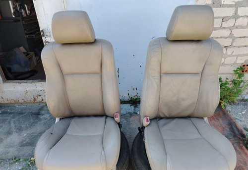 Салон Toyota Avensis 2 рестайлинг Т25