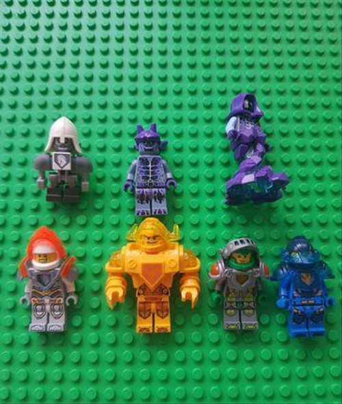 Lego nexo knights minifigures