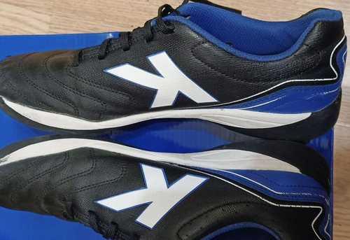 Футзалки kelme размер 40,5