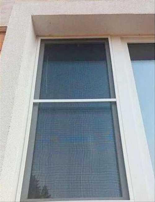 Москитные сетки на окна на крючках
