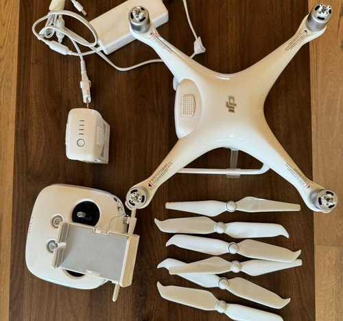 Квадрокоптер Dji Phantom 4 advanced