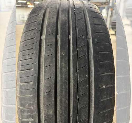 Yokohama BluEarth AE50 235/55 R18